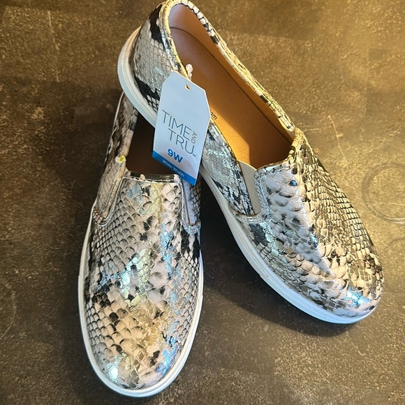 Time and Tru | Shoes | New With Tags Women Time And Tru Slip Ons | Poshmark